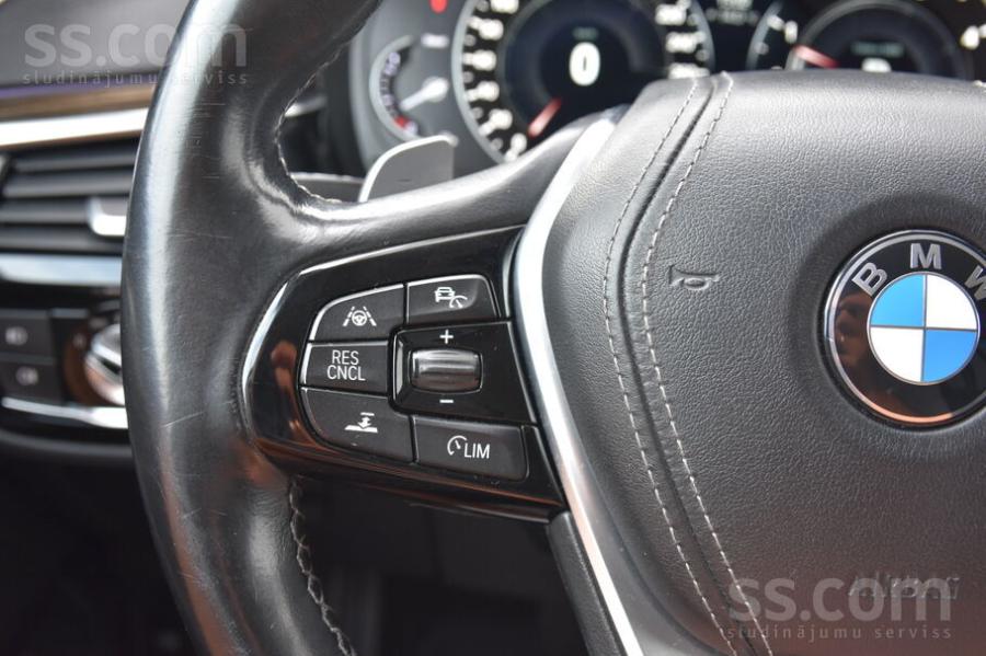 Pelēks BMW 530 2018 Rīga, ar dzinēja tilpumu 3.00 L un nobraukumu 254 tūkst. km par 17990 €, foto 24 vietnē AUTOMOTO.COM.LV