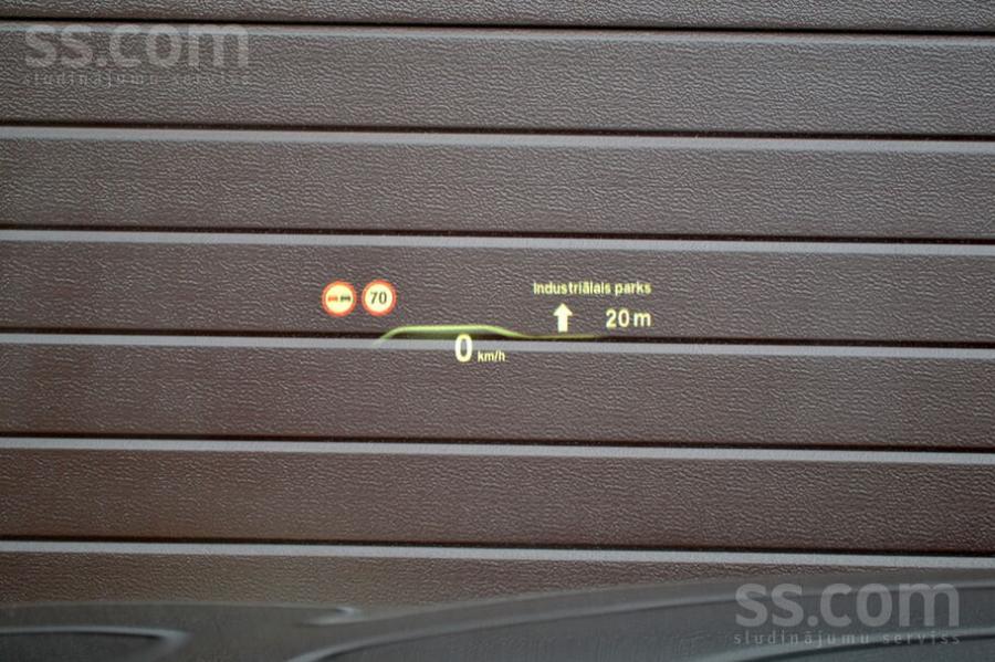 Серый БМВ 530 2018 в Тукумс, объемом двигателя 3.00 л и пробегом 185 тыс. км за 20990 €, фото 24 на AUTOMOTO.COM.LV