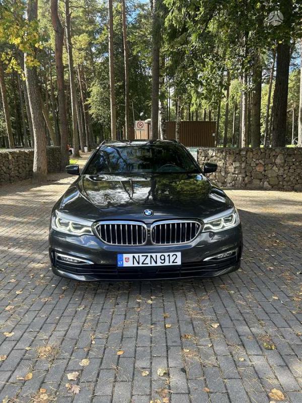 Grey BMW 530 2018 in Mazeikiai, with an engine capacity of 2.00 L and mileage of 79 thousand km for 23290 €, photo 3 on AUTOMOTO.COM.LV