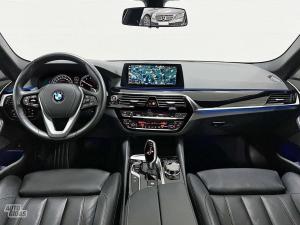 Grey BMW 530 2019 in Kaunas, with an engine capacity of 2.00 L and mileage of 53 thousand km for 32690 €, photo 8 on AUTOMOTO.COM.LV