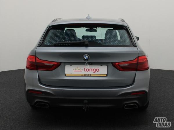 Grey BMW 530 2019 in Vilnius, with an engine capacity of 2.00 L and mileage of 178 thousand km for 23699 €, photo 5 on AUTOMOTO.COM.LV