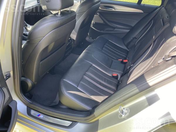 Grey BMW 530 2019 in Riga, with an engine capacity of 3.00 L and mileage of 159 thousand km for 23400 €, photo 8 on AUTOMOTO.COM.LV