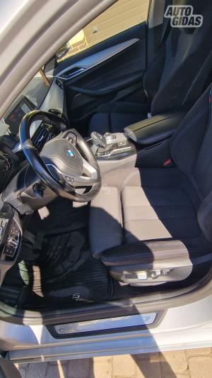 Grey BMW 530 2019 in Mazeikiai, with an engine capacity of 3.00 L and mileage of 239 thousand km for 17500 €, photo 7 on AUTOMOTO.COM.LV