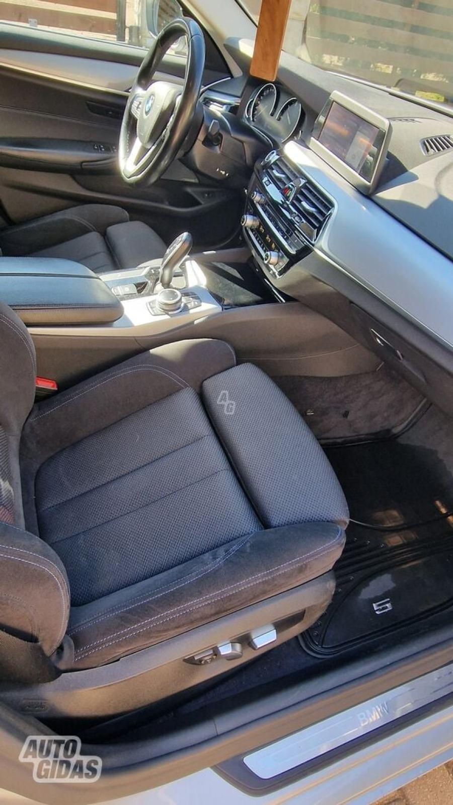 Grey BMW 530 2019 in Mazeikiai, with an engine capacity of 3.00 L and mileage of 239 thousand km for 17500 €, photo 15 on AUTOMOTO.COM.LV