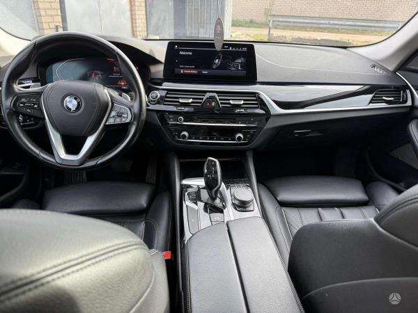 Grey BMW 530 2019 in Raseiniai, with an engine capacity of 2.99 L and mileage of 182 thousand km for 16500 €, photo 10 on AUTOMOTO.COM.LV