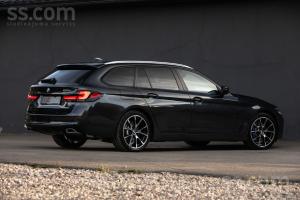 Pelēks BMW 530 2020 Jelgava, ar dzinēja tilpumu 2.00 L un nobraukumu 172 tūkst. km par 22000 €, foto 9 vietnē AUTOMOTO.COM.LV