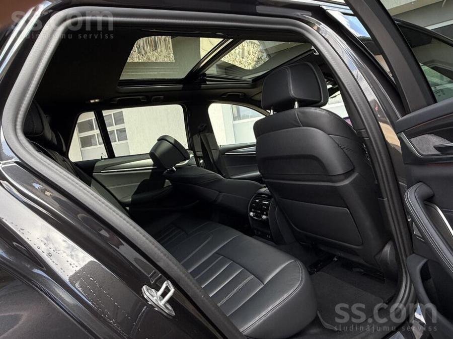 Pelēks BMW 530 2020 Tukums, ar dzinēja tilpumu 3.00 L un nobraukumu 189 tūkst. km par 29999 €, foto 12 vietnē AUTOMOTO.COM.LV