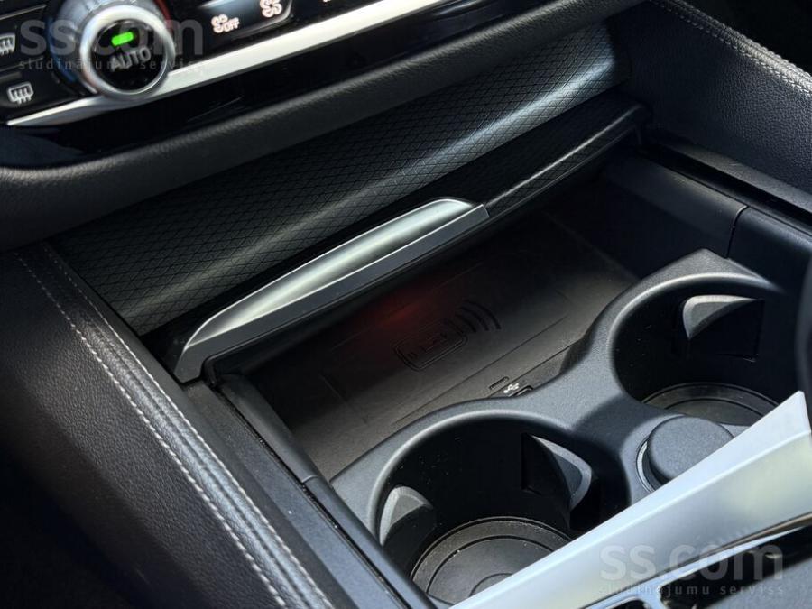 Pelēks BMW 530 2020 Tukums, ar dzinēja tilpumu 3.00 L un nobraukumu 189 tūkst. km par 29999 €, foto 20 vietnē AUTOMOTO.COM.LV