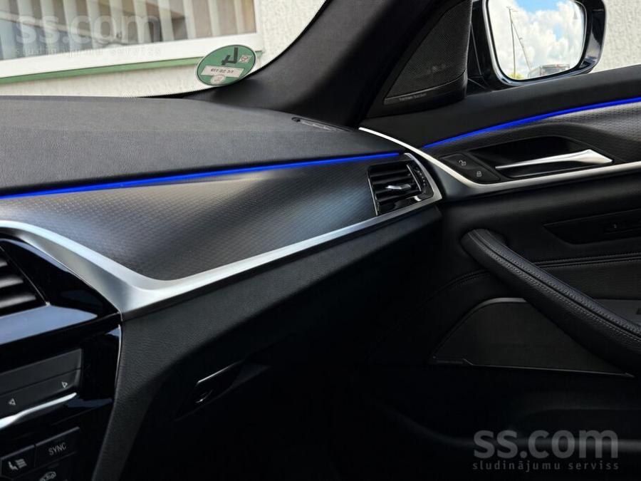 Pelēks BMW 530 2020 Tukums, ar dzinēja tilpumu 3.00 L un nobraukumu 189 tūkst. km par 29999 €, foto 28 vietnē AUTOMOTO.COM.LV