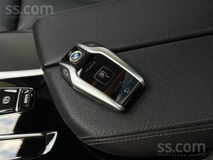 Pelēks BMW 530 2020 Tukums, ar dzinēja tilpumu 3.00 L un nobraukumu 189 tūkst. km par 29999 €, foto 29 vietnē AUTOMOTO.COM.LV