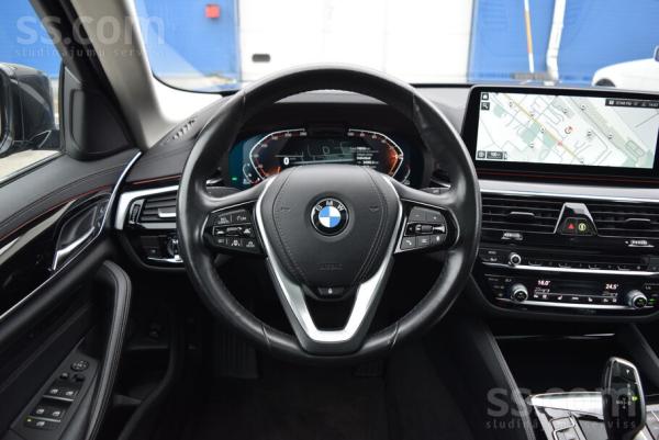 Pelēks BMW 530 2021 Rīga, ar dzinēja tilpumu 3.00 L un nobraukumu 75 tūkst. km par 34900 €, foto 10 vietnē AUTOMOTO.COM.LV