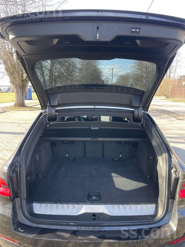 Grey BMW 530 2021 in Ogre, with an engine capacity of 2.00 L and mileage of 135 thousand km for 26900 €, photo 7 on AUTOMOTO.COM.LV