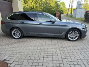 Grey BMW 530 2021 in Telschi, with an engine capacity of 2.00 L and mileage of 138 thousand km for 23716 €, photo 5 on AUTOMOTO.COM.LV