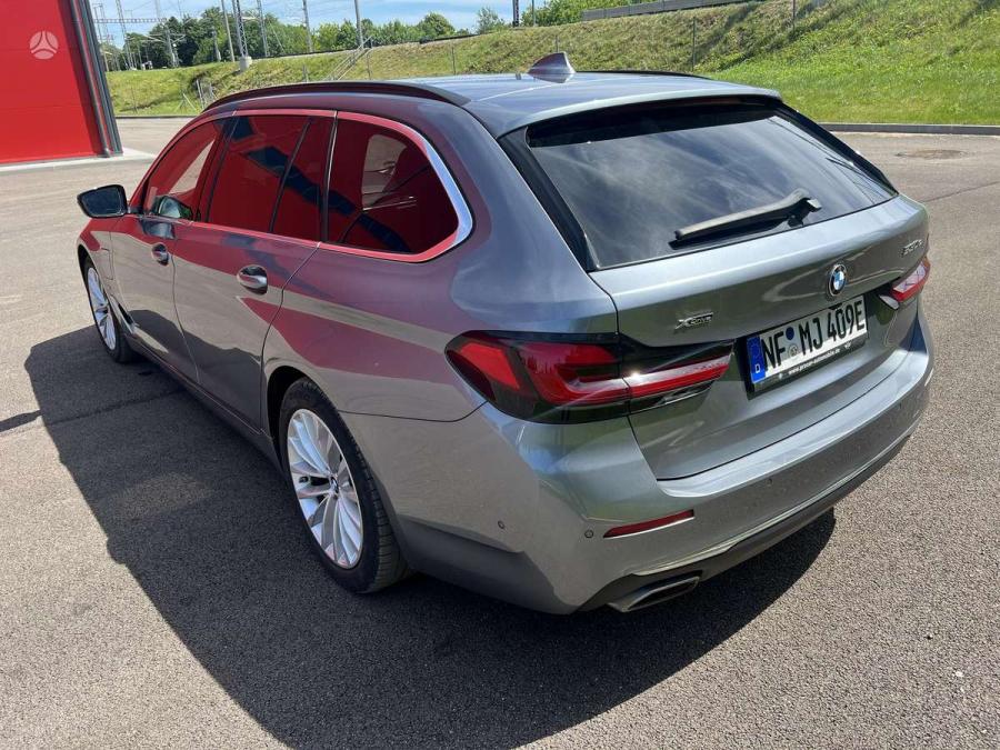 Grey BMW 530 2021 in Telschi, with an engine capacity of 2.00 L and mileage of 138 thousand km for 23716 €, photo 12 on AUTOMOTO.COM.LV