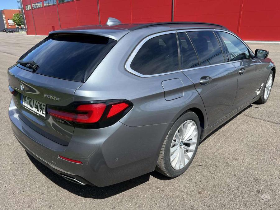 Grey BMW 530 2021 in Telschi, with an engine capacity of 2.00 L and mileage of 138 thousand km for 23716 €, photo 13 on AUTOMOTO.COM.LV