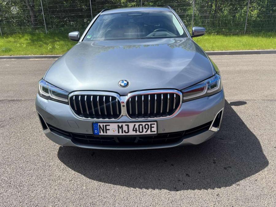 Grey BMW 530 2021 in Telschi, with an engine capacity of 2.00 L and mileage of 138 thousand km for 23716 €, photo 14 on AUTOMOTO.COM.LV