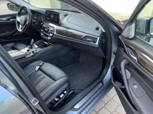 Grey BMW 530 2021 in Telschi, with an engine capacity of 2.00 L and mileage of 138 thousand km for 23716 €, photo 20 on AUTOMOTO.COM.LV