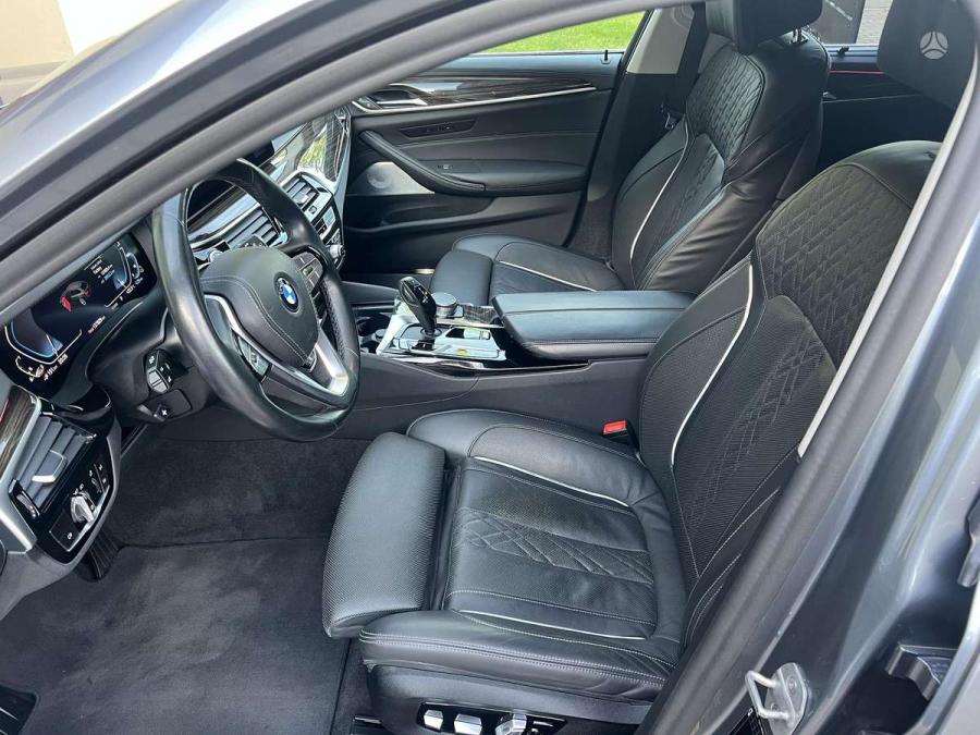 Grey BMW 530 2021 in Telschi, with an engine capacity of 2.00 L and mileage of 138 thousand km for 23716 €, photo 28 on AUTOMOTO.COM.LV