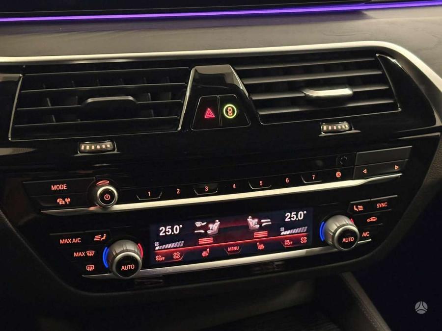 Pelēks BMW 530 2021 Marijampole, ar dzinēja tilpumu 2.99 L un nobraukumu 243 tūkst. km par 23999 €, foto 11 vietnē AUTOMOTO.COM.LV