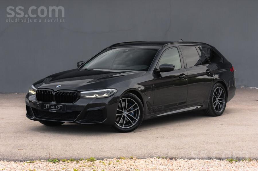 Grey BMW 530 2021 in Jelgava, with an engine capacity of 2.00 L and mileage of 170 thousand km for 24000 €, photo 3 on AUTOMOTO.COM.LV