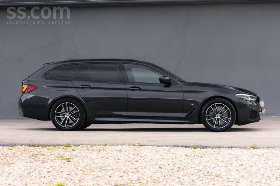 Grey BMW 530 2021 in Jelgava, with an engine capacity of 2.00 L and mileage of 170 thousand km for 24000 €, photo 6 on AUTOMOTO.COM.LV
