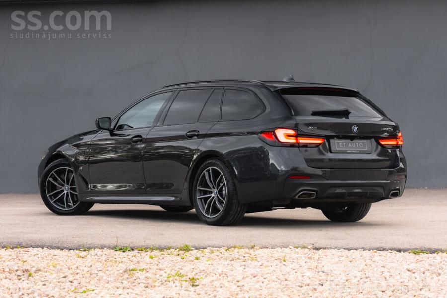 Grey BMW 530 2021 in Jelgava, with an engine capacity of 2.00 L and mileage of 170 thousand km for 24000 €, photo 9 on AUTOMOTO.COM.LV