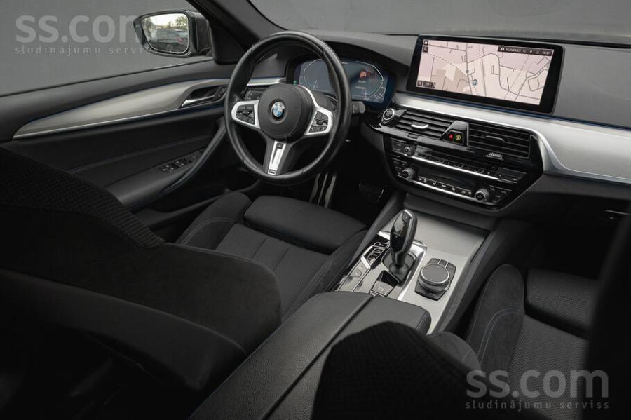 Grey BMW 530 2021 in Jelgava, with an engine capacity of 2.00 L and mileage of 170 thousand km for 24000 €, photo 15 on AUTOMOTO.COM.LV