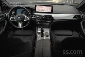 Grey BMW 530 2021 in Jelgava, with an engine capacity of 2.00 L and mileage of 170 thousand km for 24000 €, photo 16 on AUTOMOTO.COM.LV