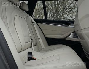 Pelēks BMW 530 2022 Jelgava, ar dzinēja tilpumu 2.00 L un nobraukumu 207 tūkst. km par 29500 €, foto 14 vietnē AUTOMOTO.COM.LV