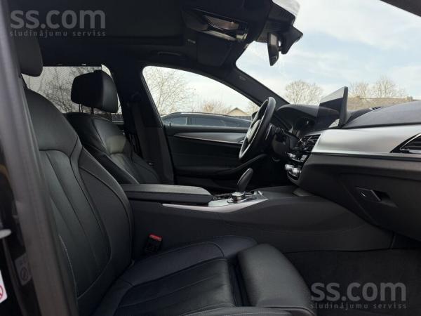 Pelēks BMW 530 2022 Rīga, ar dzinēja tilpumu 2.00 L un nobraukumu 138 tūkst. km par 32900 €, foto 6 vietnē AUTOMOTO.COM.LV