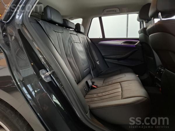 Pelēks BMW 530 2022 Rīga, ar dzinēja tilpumu 2.00 L un nobraukumu 139 tūkst. km par 23990 €, foto 10 vietnē AUTOMOTO.COM.LV