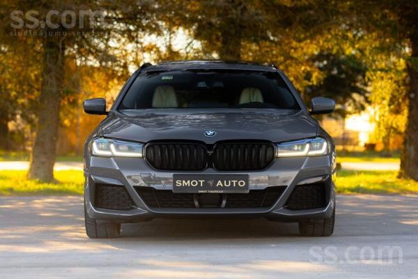 Pelēks BMW 530 2022 Jelgava, ar dzinēja tilpumu 2.00 L un nobraukumu 0 tūkst. km par 26900 €, foto 2 vietnē AUTOMOTO.COM.LV