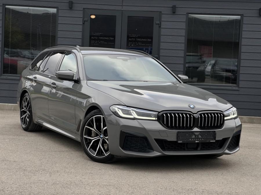 Pelēks BMW 530 2022 Rīga, ar dzinēja tilpumu 3.00 L un nobraukumu 178 tūkst. km par 29800 €, foto 1 vietnē AUTOMOTO.COM.LV