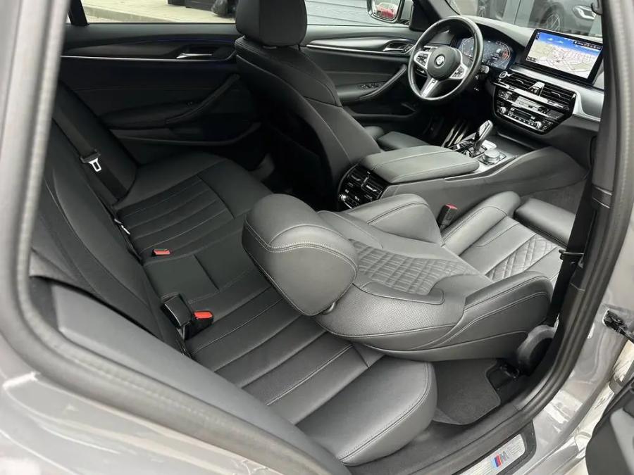 Pelēks BMW 530 2022 Jelgava, ar dzinēja tilpumu 3.00 L un nobraukumu 178 tūkst. km par 29800 €, foto 7 vietnē AUTOMOTO.COM.LV