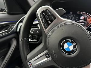 Pelēks BMW 530 2022 Jelgava, ar dzinēja tilpumu 3.00 L un nobraukumu 178 tūkst. km par 29800 €, foto 17 vietnē AUTOMOTO.COM.LV