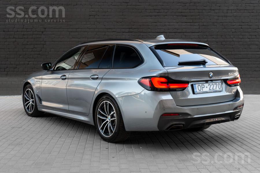 Pelēks BMW 530 2022 Rīga, ar dzinēja tilpumu 2.00 L un nobraukumu 186 tūkst. km par 26490 €, foto 6 vietnē AUTOMOTO.COM.LV