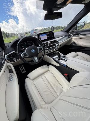 Grey BMW 530 2022 in Tukums, with an engine capacity of 2.00 L and mileage of 0 thousand km for 28900 €, photo 7 on AUTOMOTO.COM.LV