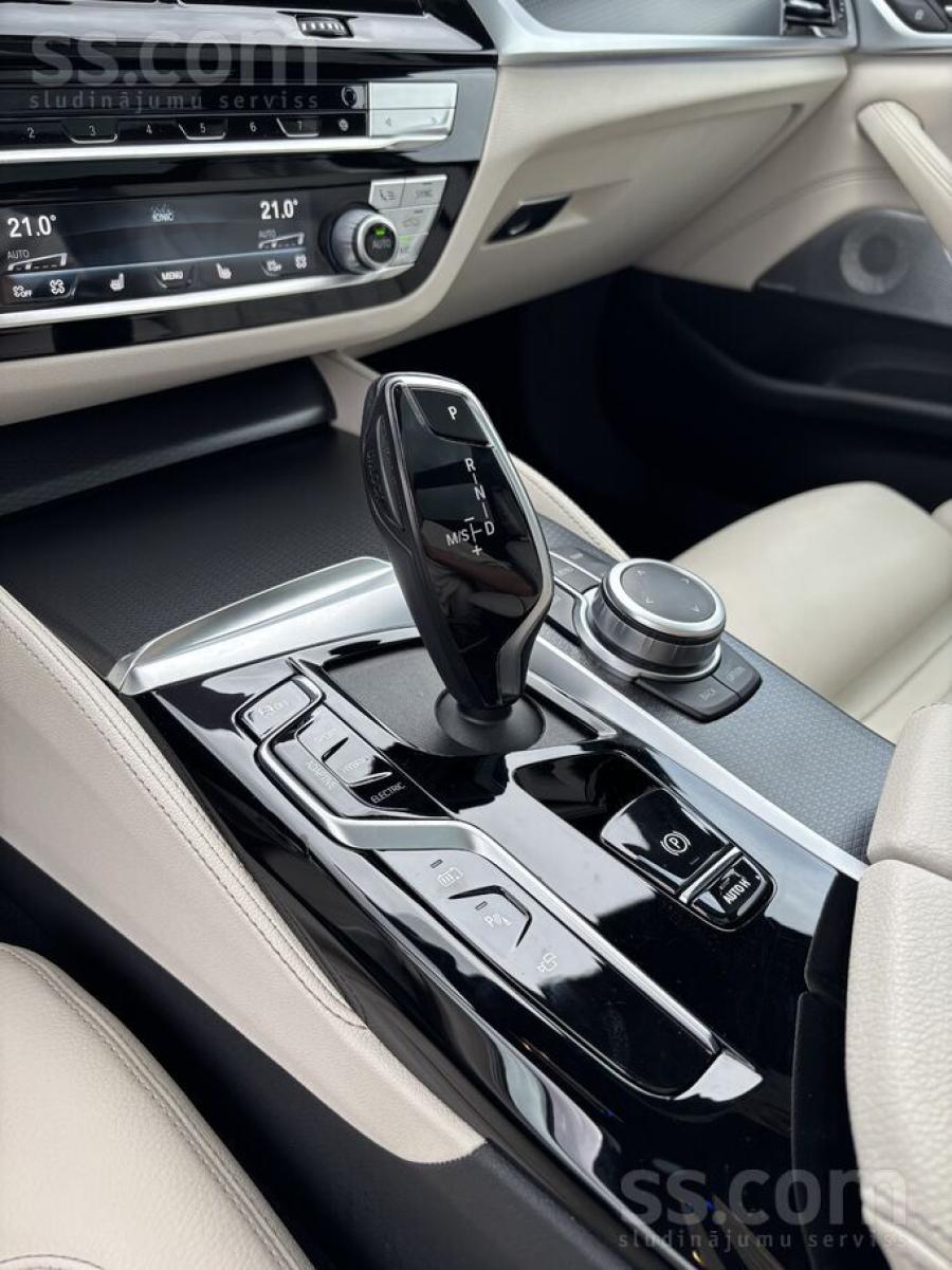 Grey BMW 530 2022 in Tukums, with an engine capacity of 2.00 L and mileage of 0 thousand km for 28900 €, photo 14 on AUTOMOTO.COM.LV