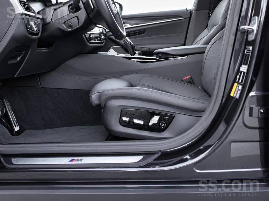 Pelēks BMW 530 2022 Rīga, ar dzinēja tilpumu 2.00 L un nobraukumu 128 tūkst. km par 32900 €, foto 13 vietnē AUTOMOTO.COM.LV