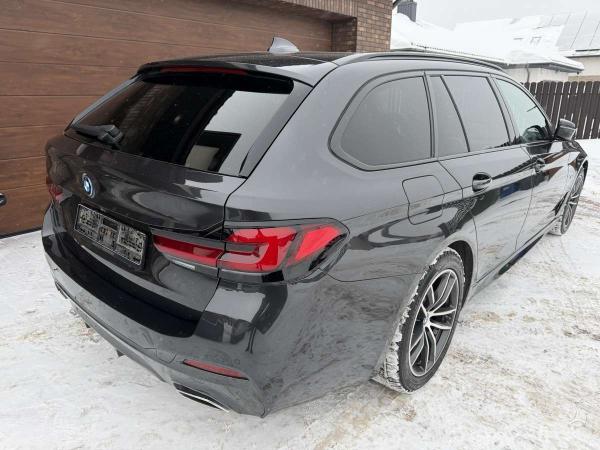 Pelēks BMW 530 2023 Šauļi, ar dzinēja tilpumu 2.00 L un nobraukumu 30 tūkst. km par 35900 €, foto 5 vietnē AUTOMOTO.COM.LV