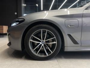 Pelēks BMW 530 2023 Klaipėda, ar dzinēja tilpumu 2.00 L un nobraukumu 124 tūkst. km par 36771 €, foto 8 vietnē AUTOMOTO.COM.LV