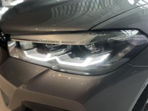 Grey BMW 530 2023 in Klaipeda, with an engine capacity of 2.00 L and mileage of 124 thousand km for 34953 €, photo 9 on AUTOMOTO.COM.LV