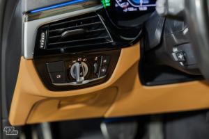 Pelēks BMW 530 2023 Viļņa, ar dzinēja tilpumu 2.00 L un nobraukumu 124 tūkst. km par 34953 €, foto 19 vietnē AUTOMOTO.COM.LV