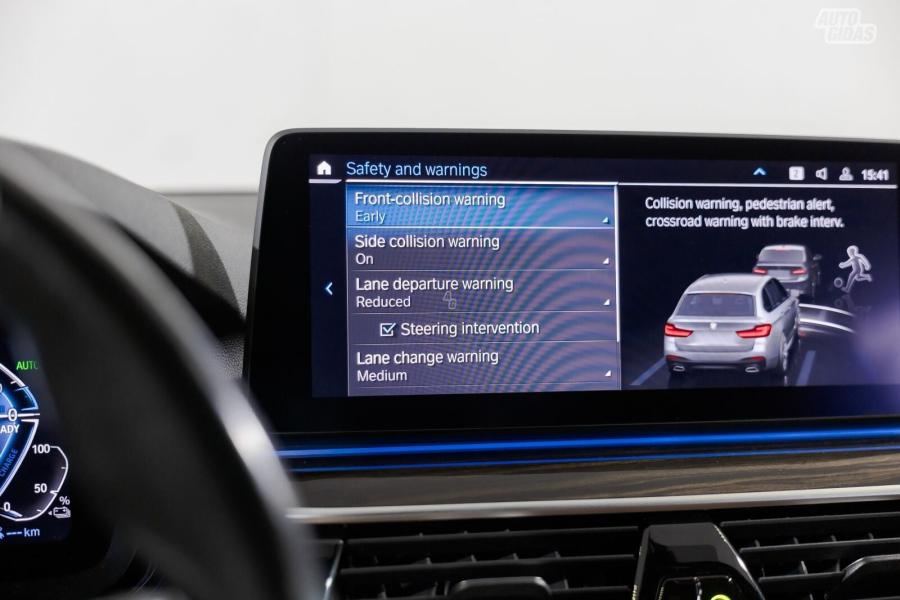 Pelēks BMW 530 2023 Viļņa, ar dzinēja tilpumu 2.00 L un nobraukumu 124 tūkst. km par 34953 €, foto 32 vietnē AUTOMOTO.COM.LV