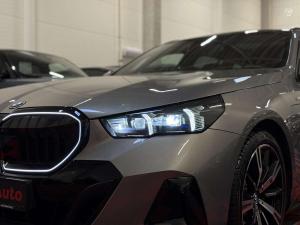 Pelēks BMW 530 2024 Viļņa, ar dzinēja tilpumu 2.00 L un nobraukumu 20 tūkst. km par 56990 €, foto 8 vietnē AUTOMOTO.COM.LV