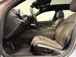 Pelēks BMW 530 2024 Viļņa, ar dzinēja tilpumu 2.00 L un nobraukumu 20 tūkst. km par 56990 €, foto 16 vietnē AUTOMOTO.COM.LV