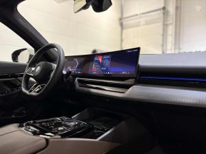 Pelēks BMW 530 2024 Viļņa, ar dzinēja tilpumu 2.00 L un nobraukumu 20 tūkst. km par 56990 €, foto 20 vietnē AUTOMOTO.COM.LV