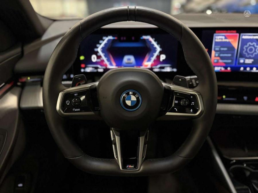 Pelēks BMW 530 2024 Viļņa, ar dzinēja tilpumu 2.00 L un nobraukumu 20 tūkst. km par 56990 €, foto 23 vietnē AUTOMOTO.COM.LV