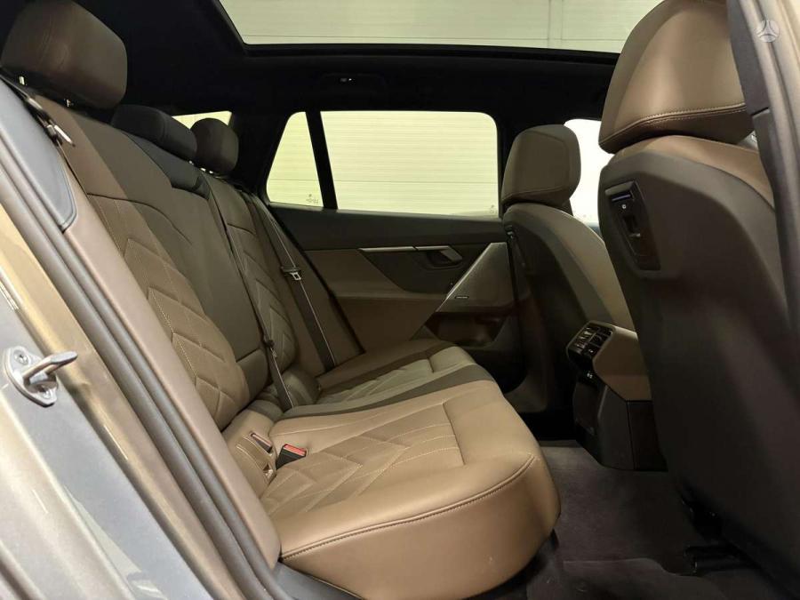 Pelēks BMW 530 2024 Viļņa, ar dzinēja tilpumu 2.00 L un nobraukumu 20 tūkst. km par 56990 €, foto 40 vietnē AUTOMOTO.COM.LV