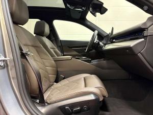 Grey BMW 530 2024 in Vilnius, with an engine capacity of 2.00 L and mileage of 20 thousand km for 54990 €, photo 19 on AUTOMOTO.COM.LV
